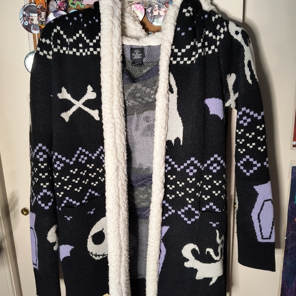 Hot Topic | Tops | Hot Topic The Nightmare Before Christmas Fair Isle ...
